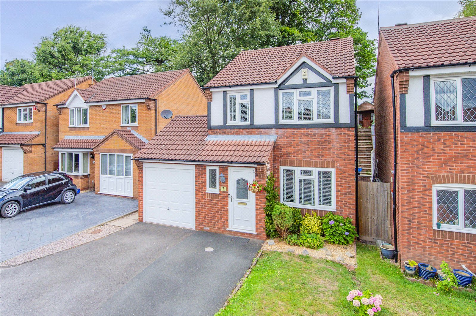 Lark Rise, St. Georges, Telford, TF2 9TP - Coleman Estates